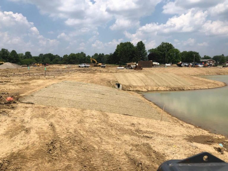 ErosionTech: Permanent Erosion Control Blankets & Mats | Straw Erosion ...