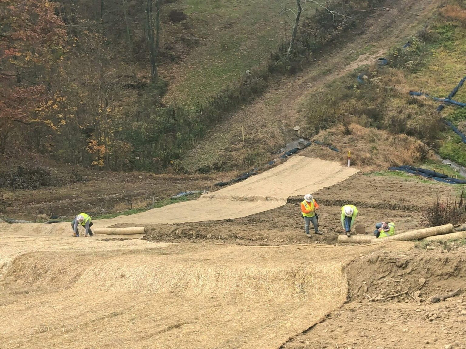ErosionTech: Permanent Erosion Control Blankets & Mats | Straw Erosion ...